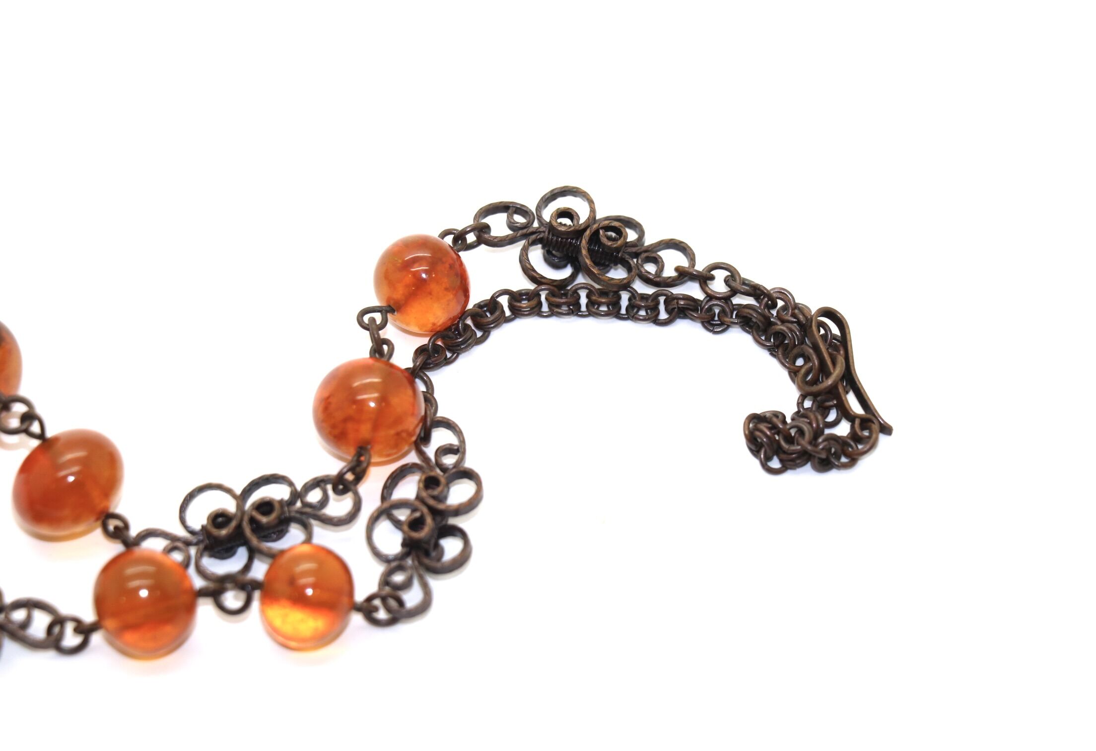 Kaklarota no presētā Dzintara, Metāls, Svars: 50.66 Gr.